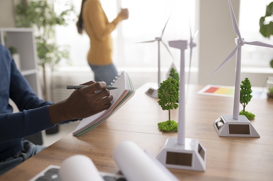 About Us - Taranis Novus